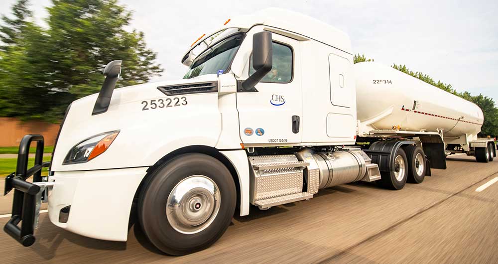 Reliable transportation services for agriculture | CHS Inc.